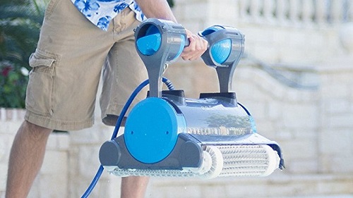 Polaris vs. Dolphin: Robotic Pool Cleaner Comparison
